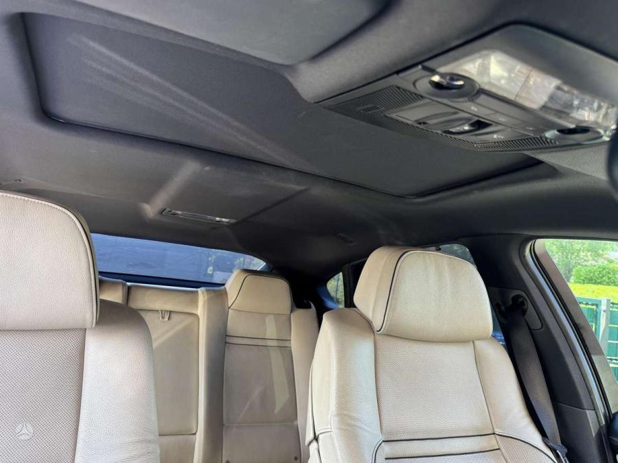 Black BMW X6 2010 in Vilnius, with an engine capacity of 2.99 L and mileage of 252 thousand km for 16900 €, photo 12 on AUTOMOTO.COM.LV