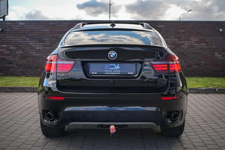 Black BMW X6 2010 in Marijampole, with an engine capacity of 2.99 L and mileage of 243 thousand km for 10450 €, photo 11 on AUTOMOTO.COM.LV