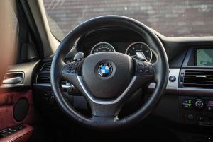 Black BMW X6 2010 in Marijampole, with an engine capacity of 2.99 L and mileage of 243 thousand km for 10450 €, photo 19 on AUTOMOTO.COM.LV