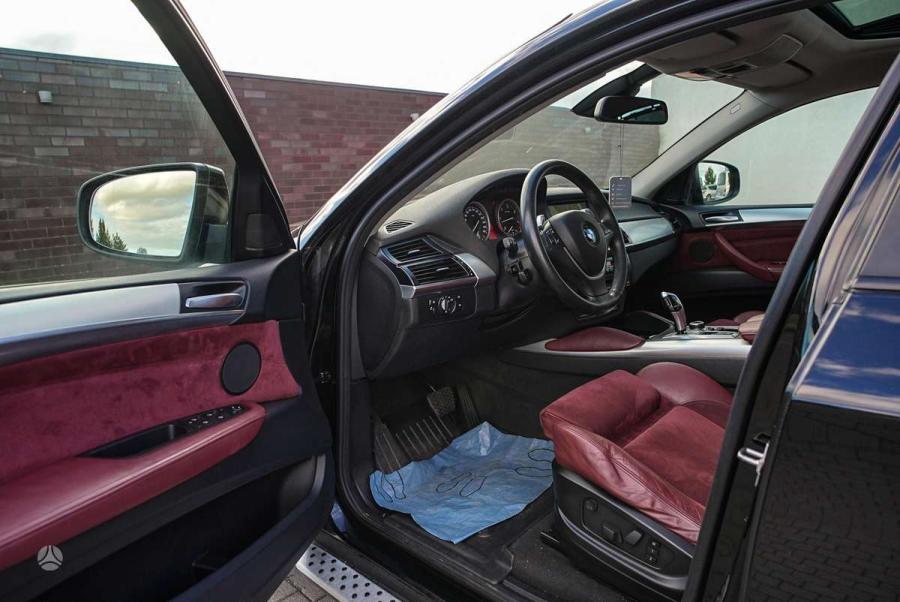 Black BMW X6 2010 in Marijampole, with an engine capacity of 2.99 L and mileage of 243 thousand km for 10450 €, photo 29 on AUTOMOTO.COM.LV