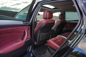 Black BMW X6 2010 in Marijampole, with an engine capacity of 2.99 L and mileage of 243 thousand km for 10450 €, photo 35 on AUTOMOTO.COM.LV