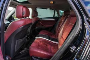 Black BMW X6 2010 in Marijampole, with an engine capacity of 2.99 L and mileage of 243 thousand km for 10450 €, photo 36 on AUTOMOTO.COM.LV