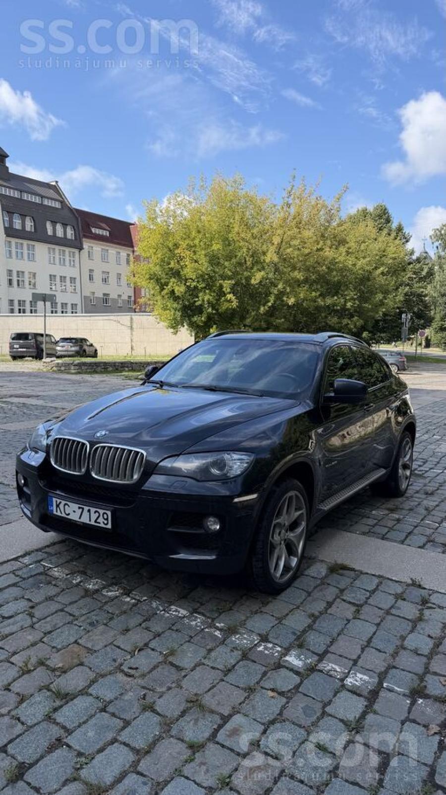 Black BMW X6 2010 in Riga, with an engine capacity of 3.00 L and mileage of 474 thousand km for 9800 €, photo 7 on AUTOMOTO.COM.LV