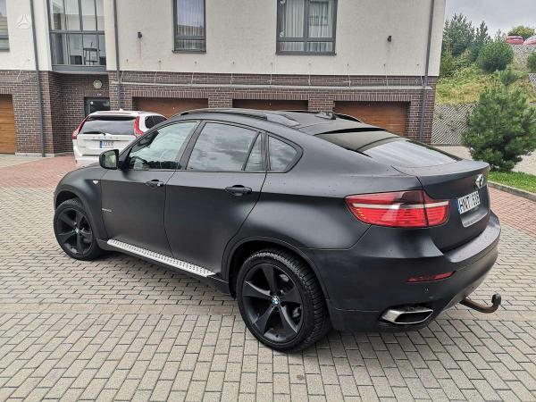 Melns BMW X6 2010 Klaipėda, ar dzinēja tilpumu 3.00 L un nobraukumu 300 tūkst. km par 9900 €, foto 3 vietnē AUTOMOTO.COM.LV