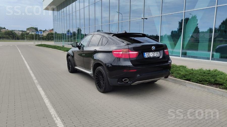 Melns BMW X6 2010 Rēzekne, ar dzinēja tilpumu 3.00 L un nobraukumu 338 tūkst. km par 11400 €, foto 5 vietnē AUTOMOTO.COM.LV