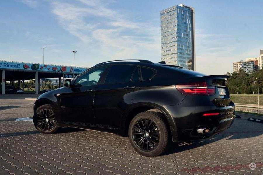 Melns BMW X6 2010 Viļņa, ar dzinēja tilpumu 3.00 L un nobraukumu 245 tūkst. km par 13000 €, foto 5 vietnē AUTOMOTO.COM.LV
