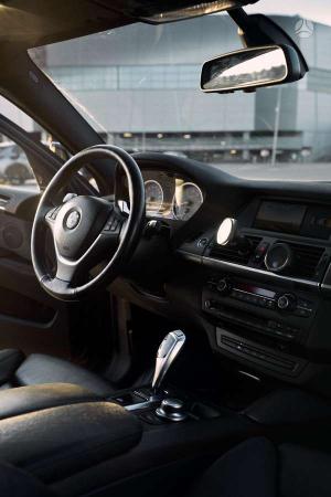 Melns BMW X6 2010 Viļņa, ar dzinēja tilpumu 3.00 L un nobraukumu 245 tūkst. km par 13000 €, foto 18 vietnē AUTOMOTO.COM.LV