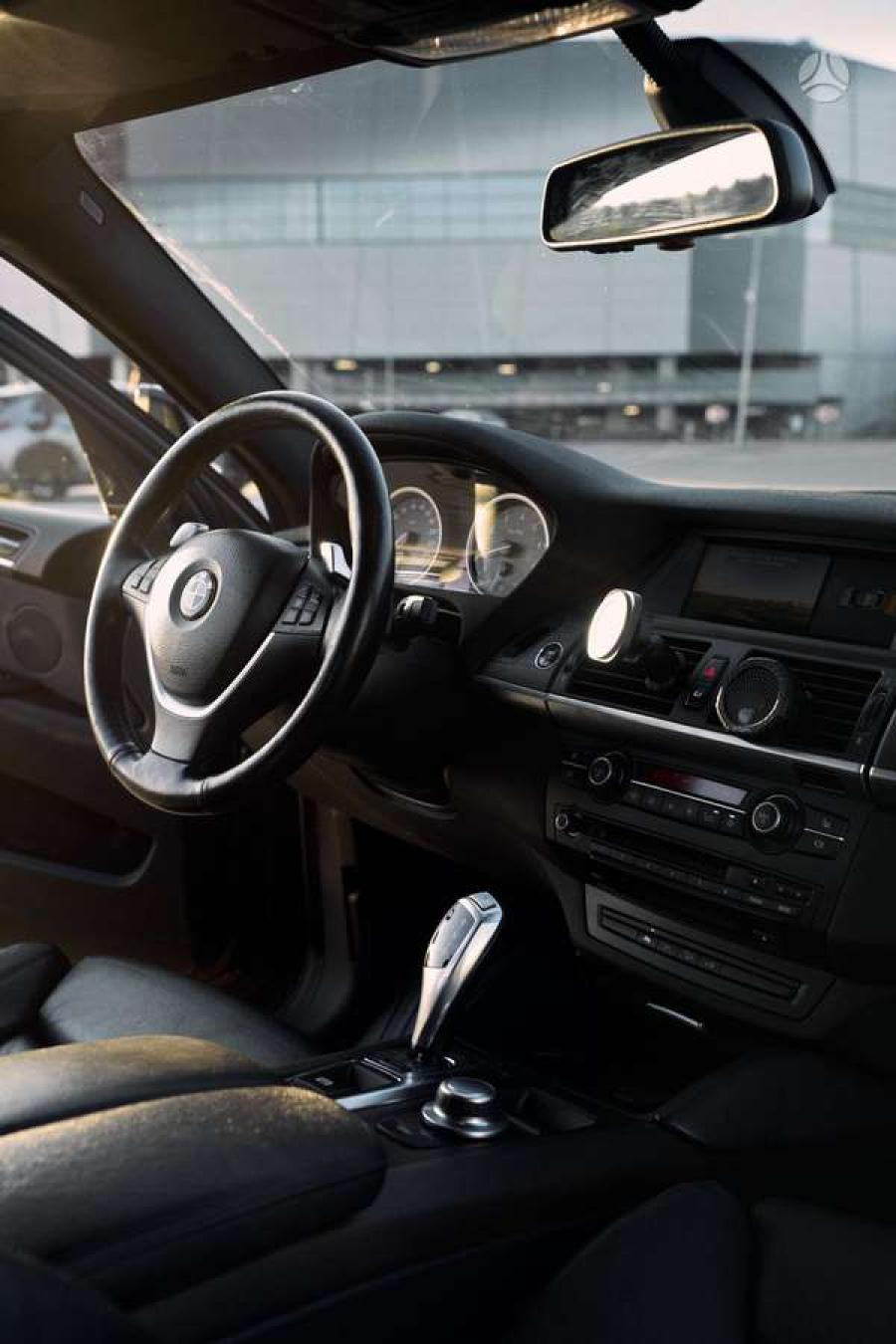 Melns BMW X6 2010 Viļņa, ar dzinēja tilpumu 3.00 L un nobraukumu 245 tūkst. km par 13000 €, foto 18 vietnē AUTOMOTO.COM.LV
