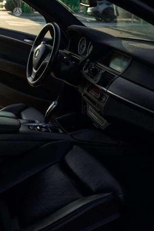 Melns BMW X6 2010 Viļņa, ar dzinēja tilpumu 3.00 L un nobraukumu 245 tūkst. km par 13000 €, foto 21 vietnē AUTOMOTO.COM.LV