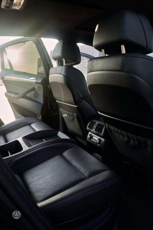 Melns BMW X6 2010 Viļņa, ar dzinēja tilpumu 3.00 L un nobraukumu 245 tūkst. km par 13000 €, foto 27 vietnē AUTOMOTO.COM.LV