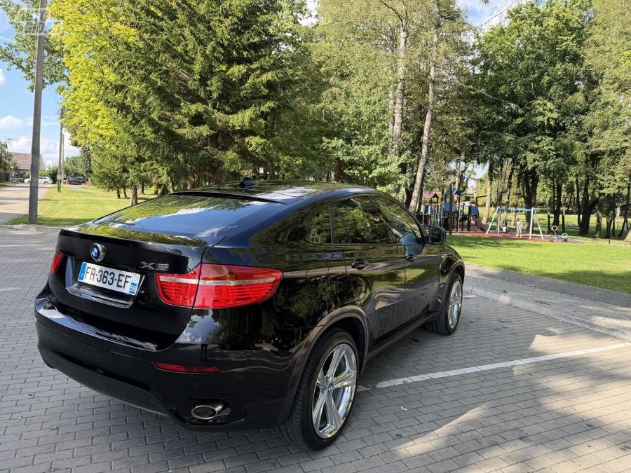 Melns BMW X6 2010 Kauņa, ar dzinēja tilpumu 3.00 L un nobraukumu 285 tūkst. km par 11750 €, foto 4 vietnē AUTOMOTO.COM.LV