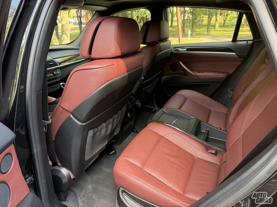 Melns BMW X6 2010 Kauņa, ar dzinēja tilpumu 3.00 L un nobraukumu 285 tūkst. km par 11750 €, foto 17 vietnē AUTOMOTO.COM.LV