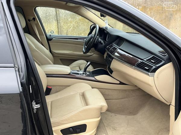 Melns BMW X6 2010 Ariogala, ar dzinēja tilpumu 3.00 L un nobraukumu 140 tūkst. km par 6550 €, foto 6 vietnē AUTOMOTO.COM.LV