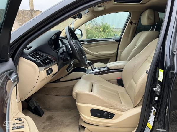 Melns BMW X6 2010 Ariogala, ar dzinēja tilpumu 3.00 L un nobraukumu 140 tūkst. km par 6550 €, foto 7 vietnē AUTOMOTO.COM.LV