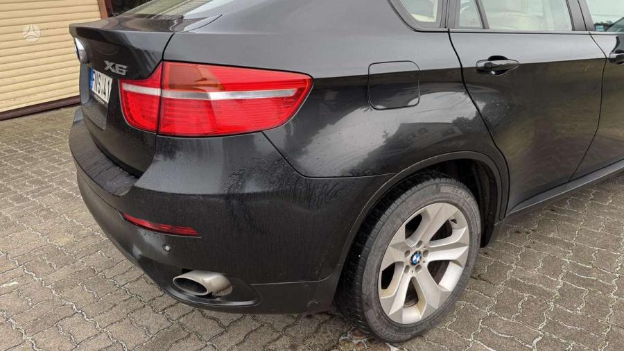 Melns BMW X6 2011 Trakai, ar dzinēja tilpumu 2.99 L un nobraukumu 342 tūkst. km par 11000 €, foto 13 vietnē AUTOMOTO.COM.LV