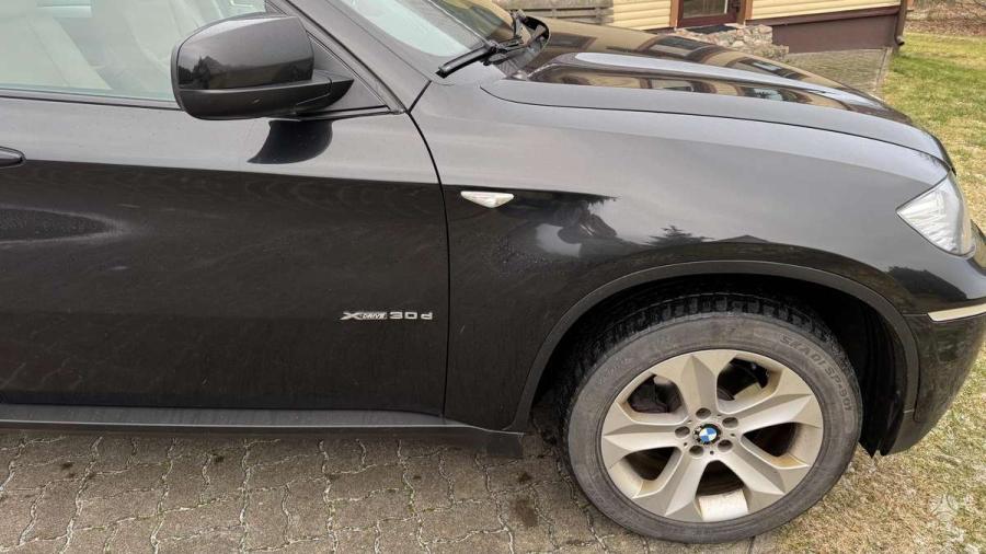 Melns BMW X6 2011 Trakai, ar dzinēja tilpumu 2.99 L un nobraukumu 342 tūkst. km par 11000 €, foto 14 vietnē AUTOMOTO.COM.LV