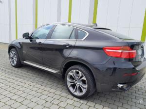 Black BMW X6 2011 in Raseiniai, with an engine capacity of 2.99 L and mileage of 254 thousand km for 12350 €, photo 3 on AUTOMOTO.COM.LV