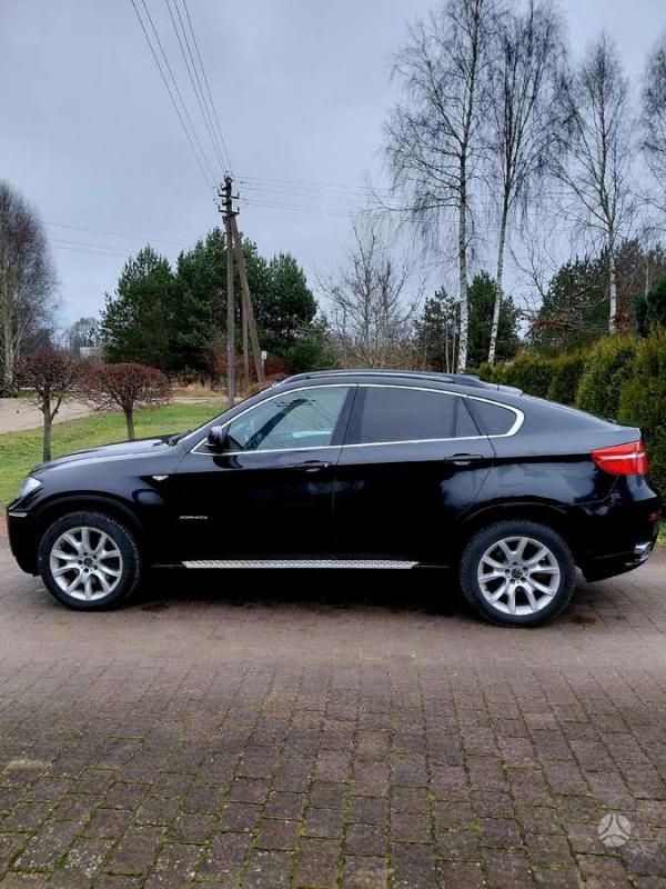 Melns BMW X6 2011 Viļņa, ar dzinēja tilpumu 3.00 L un nobraukumu 320 tūkst. km par 9900 €, foto 5 vietnē AUTOMOTO.COM.LV