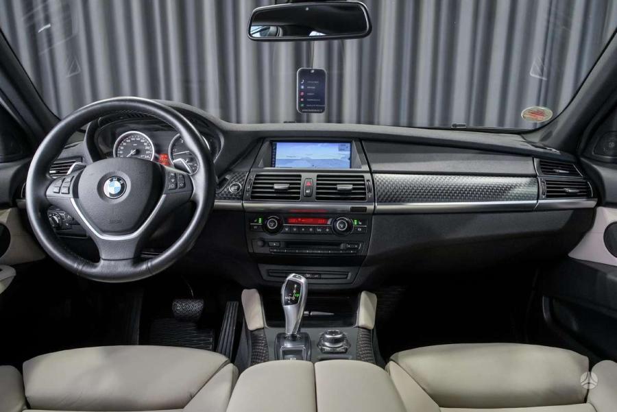 Black BMW X6 2011 in Marijampole, with an engine capacity of 2.99 L and mileage of 177 thousand km for 13950 €, photo 16 on AUTOMOTO.COM.LV