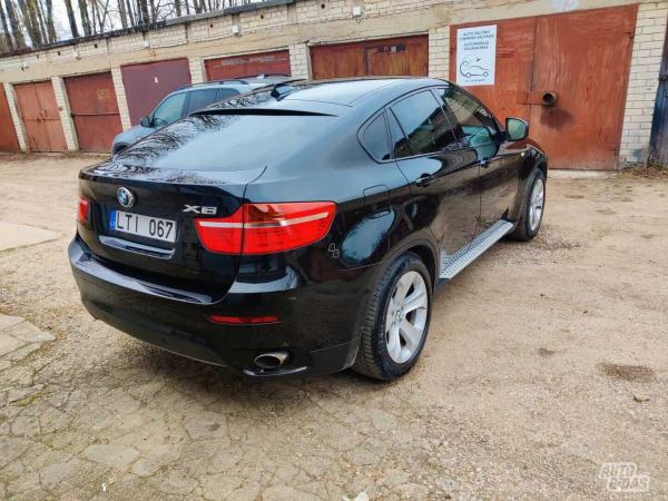 Black BMW X6 2011 in Marijampole, with an engine capacity of 3.00 L and mileage of 284 thousand km for 15000 €, photo 6 on AUTOMOTO.COM.LV