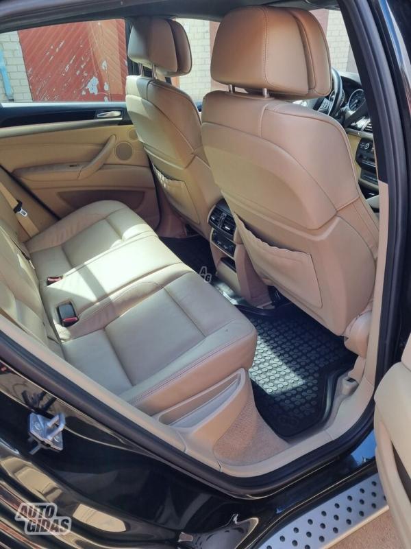 Black BMW X6 2011 in Marijampole, with an engine capacity of 3.00 L and mileage of 284 thousand km for 15000 €, photo 11 on AUTOMOTO.COM.LV