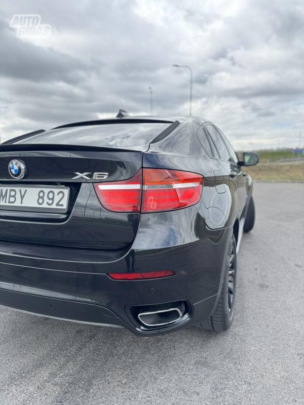 Melns BMW X6 2011 Panevēža, ar dzinēja tilpumu 3.00 L un nobraukumu 317 tūkst. km par 13000 €, foto 4 vietnē AUTOMOTO.COM.LV