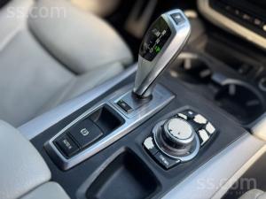 Black BMW X6 2011 in Riga, with an engine capacity of 4.40 L and mileage of 322 thousand km for 9950 €, photo 18 on AUTOMOTO.COM.LV