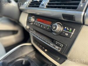 Black BMW X6 2011 in Riga, with an engine capacity of 4.40 L and mileage of 322 thousand km for 9950 €, photo 19 on AUTOMOTO.COM.LV