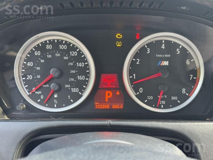 Black BMW X6 2011 in Riga, with an engine capacity of 4.40 L and mileage of 322 thousand km for 9950 €, photo 20 on AUTOMOTO.COM.LV