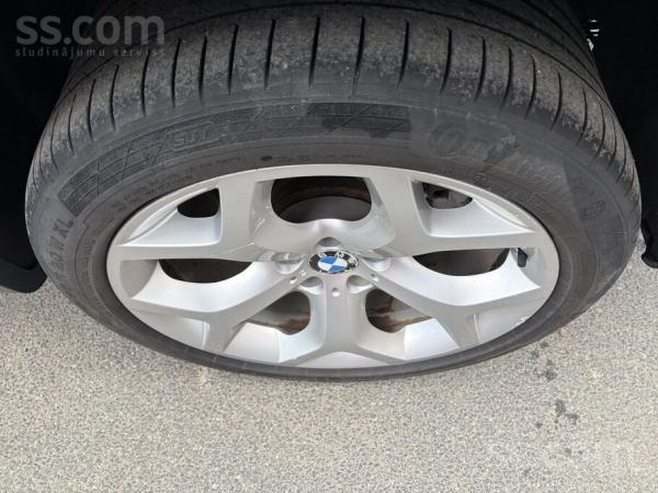 Black BMW X6 2011 in Riga, with an engine capacity of 3.00 L and mileage of 201 thousand km for 11900 €, photo 8 on AUTOMOTO.COM.LV