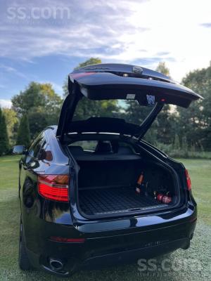 Melns BMW X6 2011 Daugavpils, ar dzinēja tilpumu 3.00 L un nobraukumu 203 tūkst. km par 14000 €, foto 8 vietnē AUTOMOTO.COM.LV
