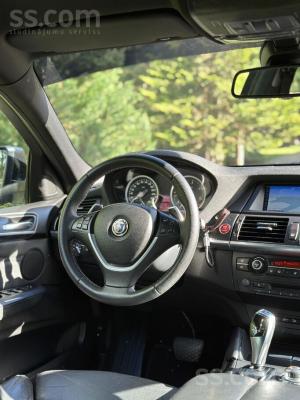 Melns BMW X6 2011 Daugavpils, ar dzinēja tilpumu 3.00 L un nobraukumu 203 tūkst. km par 14000 €, foto 13 vietnē AUTOMOTO.COM.LV