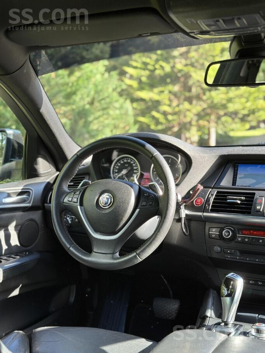 Melns BMW X6 2011 Daugavpils, ar dzinēja tilpumu 3.00 L un nobraukumu 203 tūkst. km par 14000 €, foto 13 vietnē AUTOMOTO.COM.LV