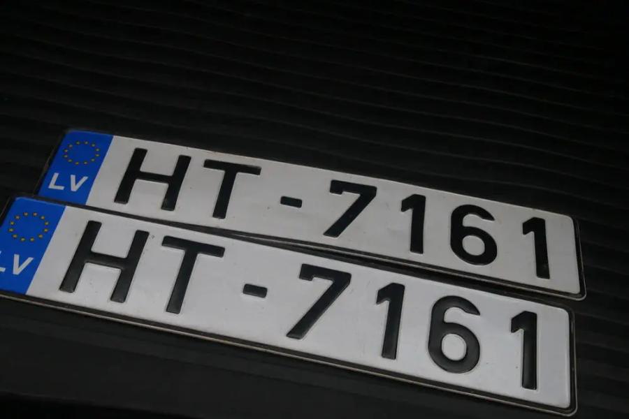 Black BMW X6 2011 in Riga, with an engine capacity of 3.00 L and mileage of 265 thousand km for 12790 €, photo 22 on AUTOMOTO.COM.LV
