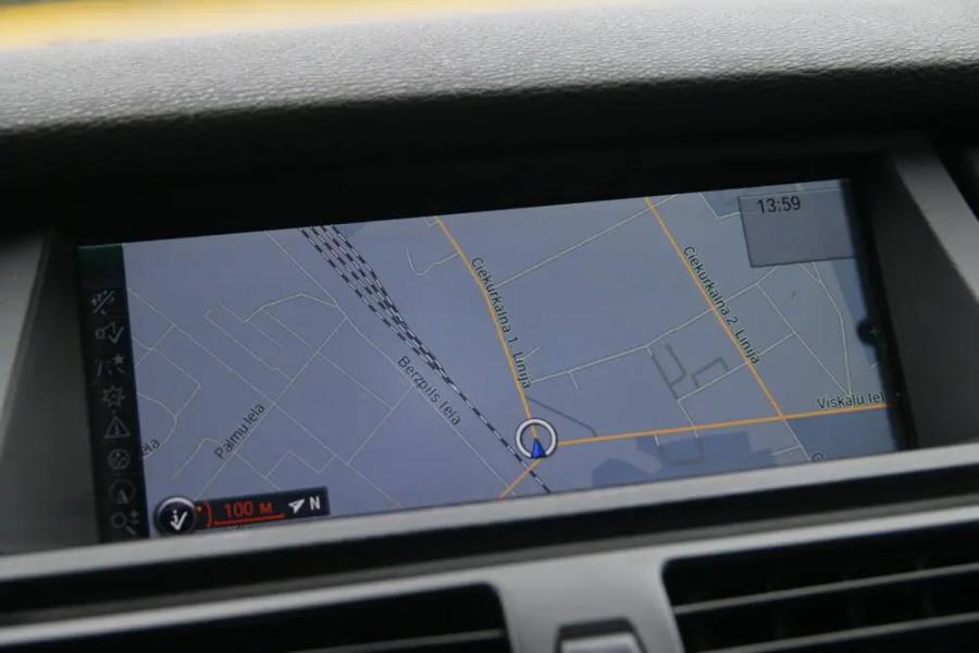 Black BMW X6 2011 in Riga, with an engine capacity of 3.00 L and mileage of 265 thousand km for 12790 €, photo 29 on AUTOMOTO.COM.LV