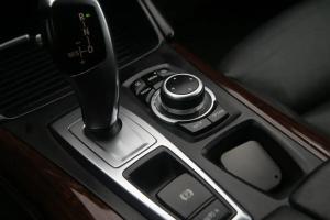 Black BMW X6 2011 in Riga, with an engine capacity of 3.00 L and mileage of 265 thousand km for 12790 €, photo 30 on AUTOMOTO.COM.LV
