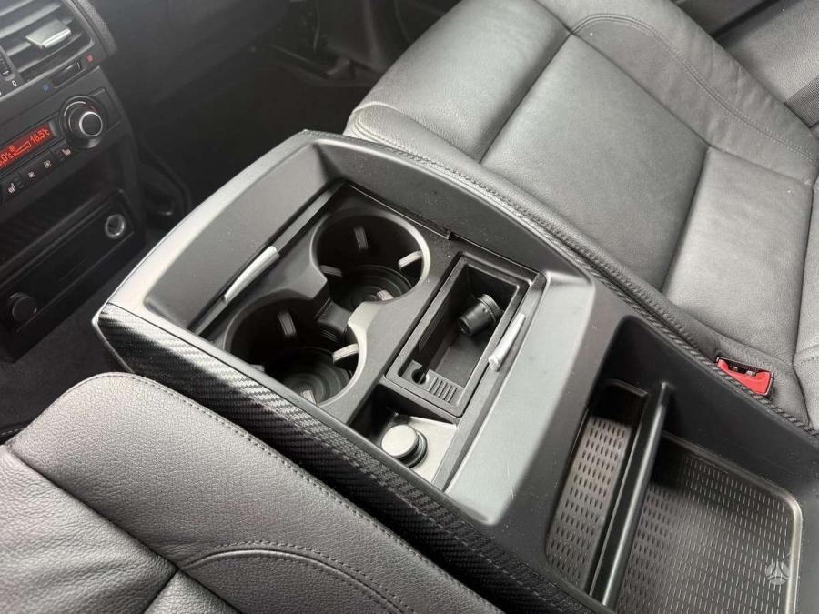 Melns BMW X6 2011 Šauļi, ar dzinēja tilpumu 2.99 L un nobraukumu 321 tūkst. km par 9050 €, foto 29 vietnē AUTOMOTO.COM.LV