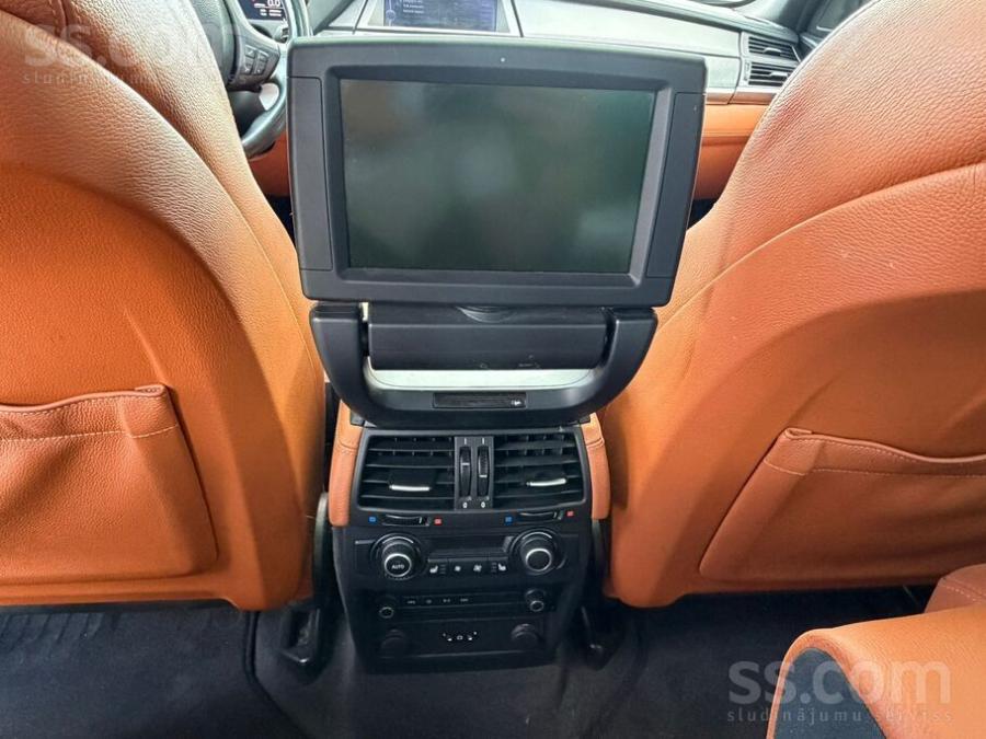 Melns BMW X6 2011 Rīga, ar dzinēja tilpumu 4.40 L un nobraukumu 220 tūkst. km par 17900 €, foto 13 vietnē AUTOMOTO.COM.LV