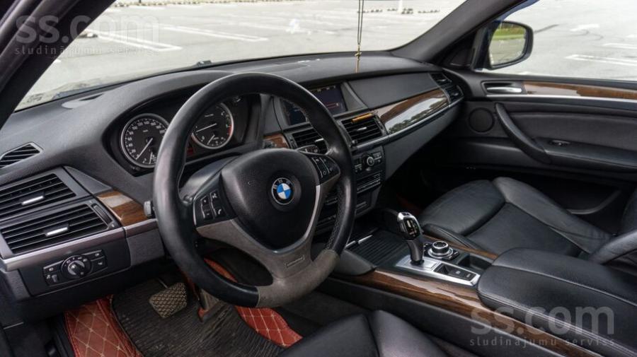 Black BMW X6 2011 in Riga, with an engine capacity of 3.00 L and mileage of 230 thousand km for 12190 €, photo 10 on AUTOMOTO.COM.LV