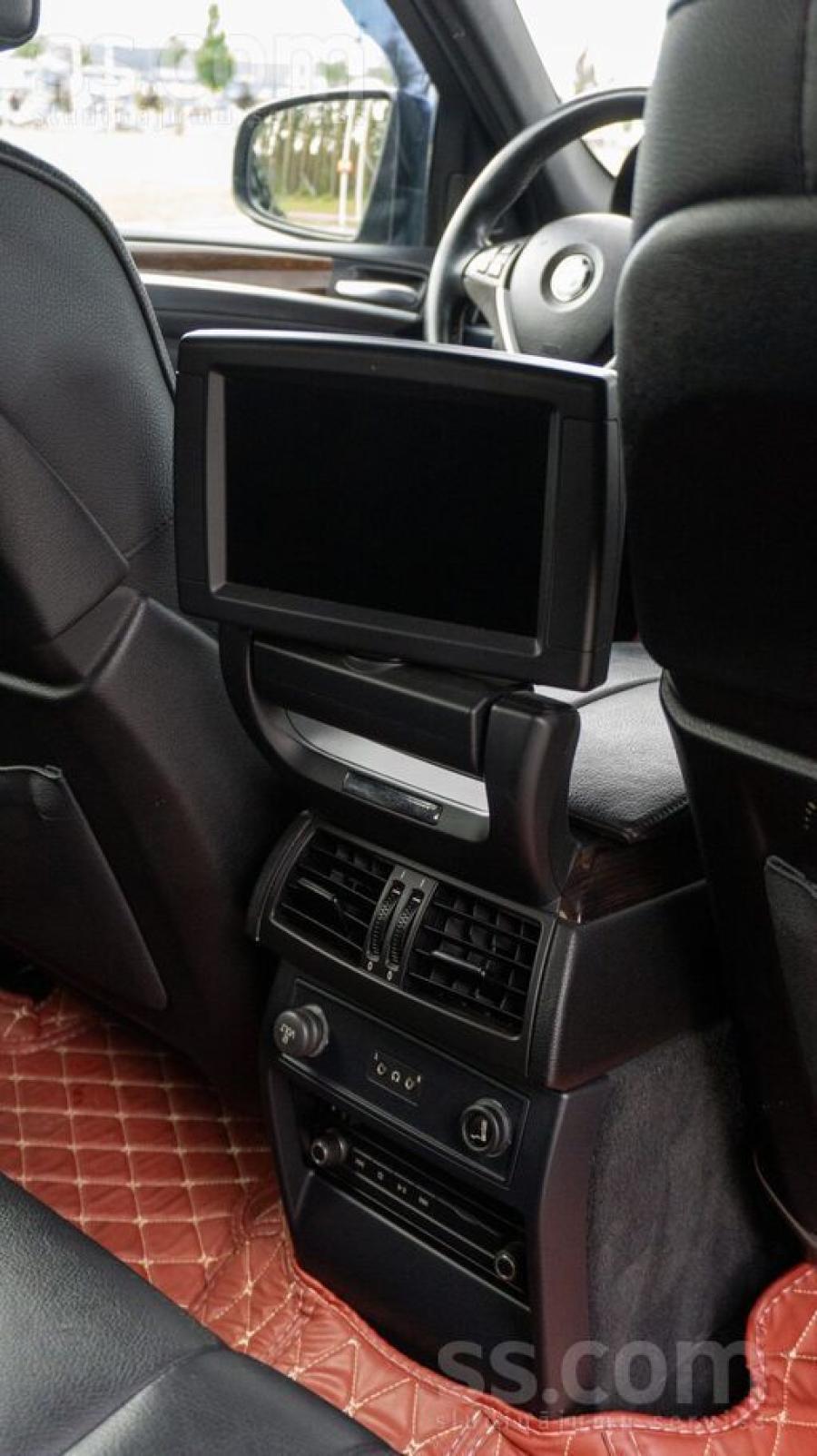 Black BMW X6 2011 in Riga, with an engine capacity of 3.00 L and mileage of 230 thousand km for 12190 €, photo 31 on AUTOMOTO.COM.LV