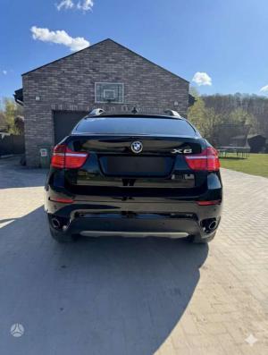 Black BMW X6 2011 in Kaunas, with an engine capacity of 2.99 L and mileage of 245 thousand km for 10500 €, photo 4 on AUTOMOTO.COM.LV
