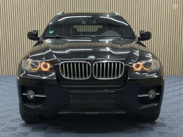 Black BMW X6 2011 in Marijampole, with an engine capacity of 2.99 L and mileage of 274 thousand km for 11999 €, photo 4 on AUTOMOTO.COM.LV