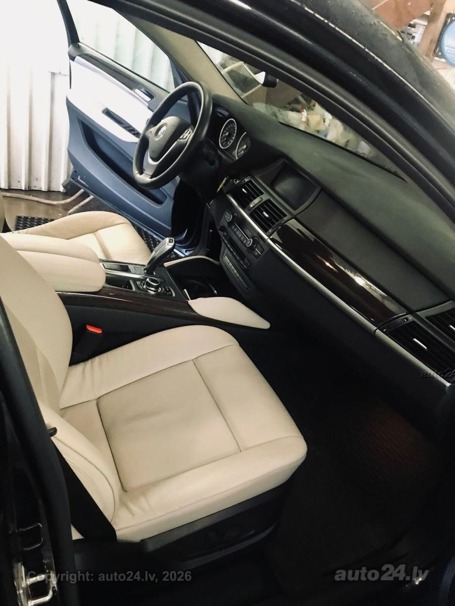 Black BMW X6 2011 in Tallinn, with an engine capacity of 3.00 L and mileage of 159 thousand km for 18000 €, photo 9 on AUTOMOTO.COM.LV