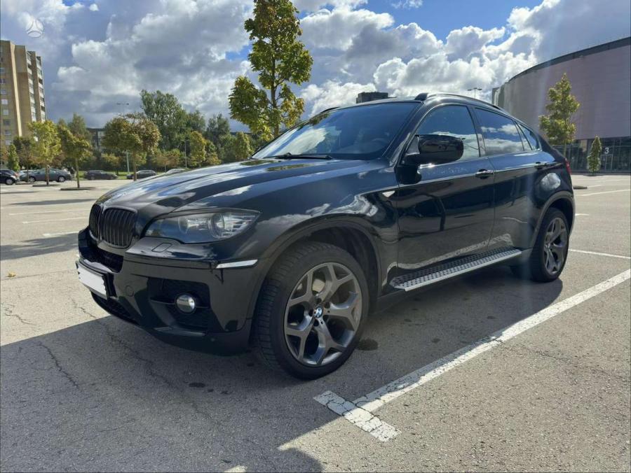 Black BMW X6 2011 in Panevezys, with an engine capacity of 2.99 L and mileage of 286 thousand km for 13000 €, photo 3 on AUTOMOTO.COM.LV