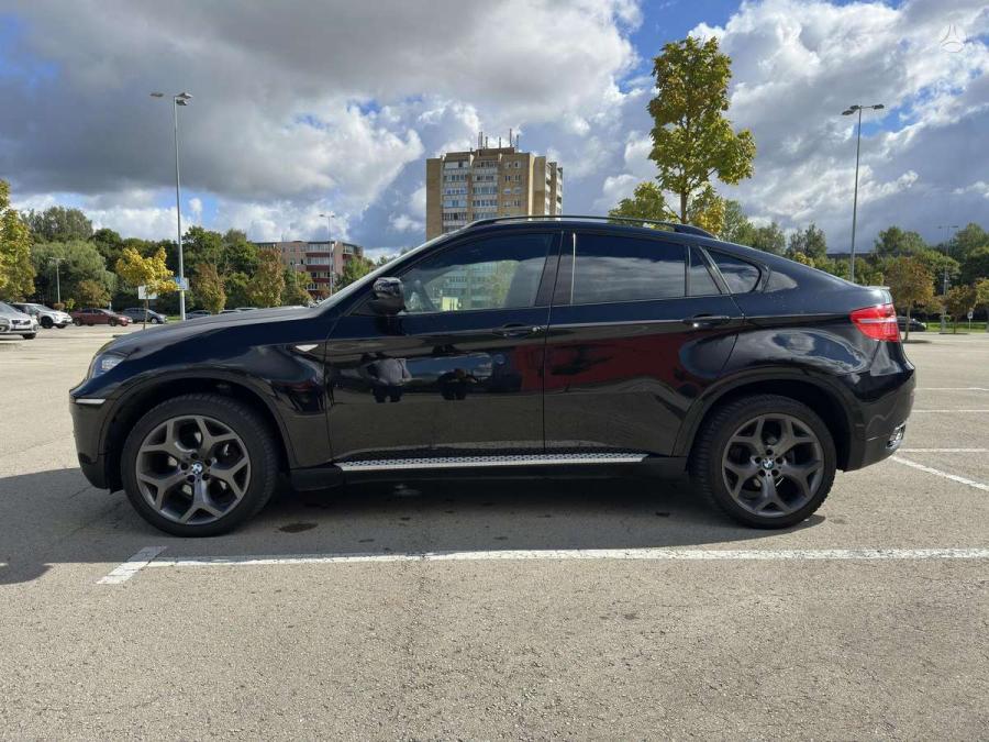 Black BMW X6 2011 in Panevezys, with an engine capacity of 2.99 L and mileage of 286 thousand km for 13000 €, photo 8 on AUTOMOTO.COM.LV