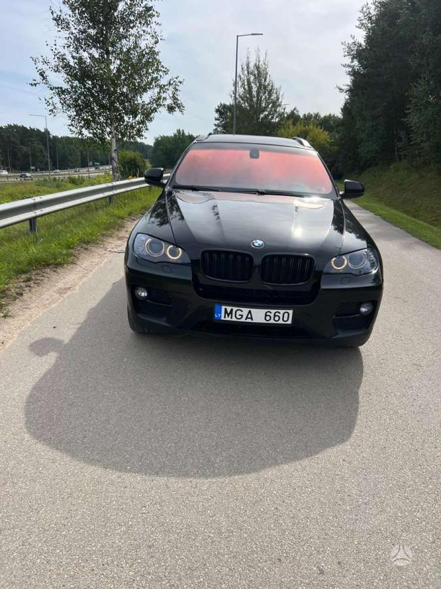 Black BMW X6 2011 in Vilnius, with an engine capacity of 2.99 L and mileage of 159 thousand km for 11800 €, photo 3 on AUTOMOTO.COM.LV