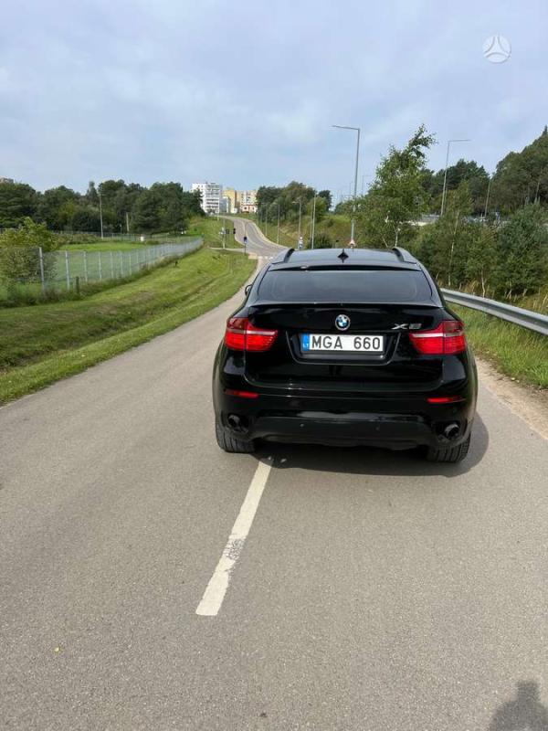 BMW X6 2011 Viļņa vietnē Melns BMW X6 2011 Viļņa, ar dzinēja tilpumu 2.99 L un nobraukumu 159 tūkst. km par 11800 €, foto 5 vietnē AUTOMOTO.COM.LV