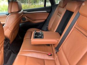 Black BMW X6 2011 in Vilnius, with an engine capacity of 2.99 L and mileage of 159 thousand km for 11800 €, photo 7 on AUTOMOTO.COM.LV