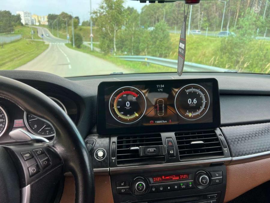 Black BMW X6 2011 in Vilnius, with an engine capacity of 2.99 L and mileage of 159 thousand km for 11800 €, photo 8 on AUTOMOTO.COM.LV