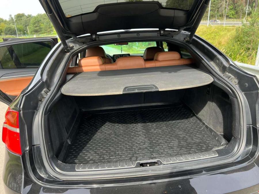 Black BMW X6 2011 in Vilnius, with an engine capacity of 2.99 L and mileage of 159 thousand km for 11800 €, photo 11 on AUTOMOTO.COM.LV
